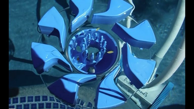 What is a Pool Skimmer and How Does It Work?